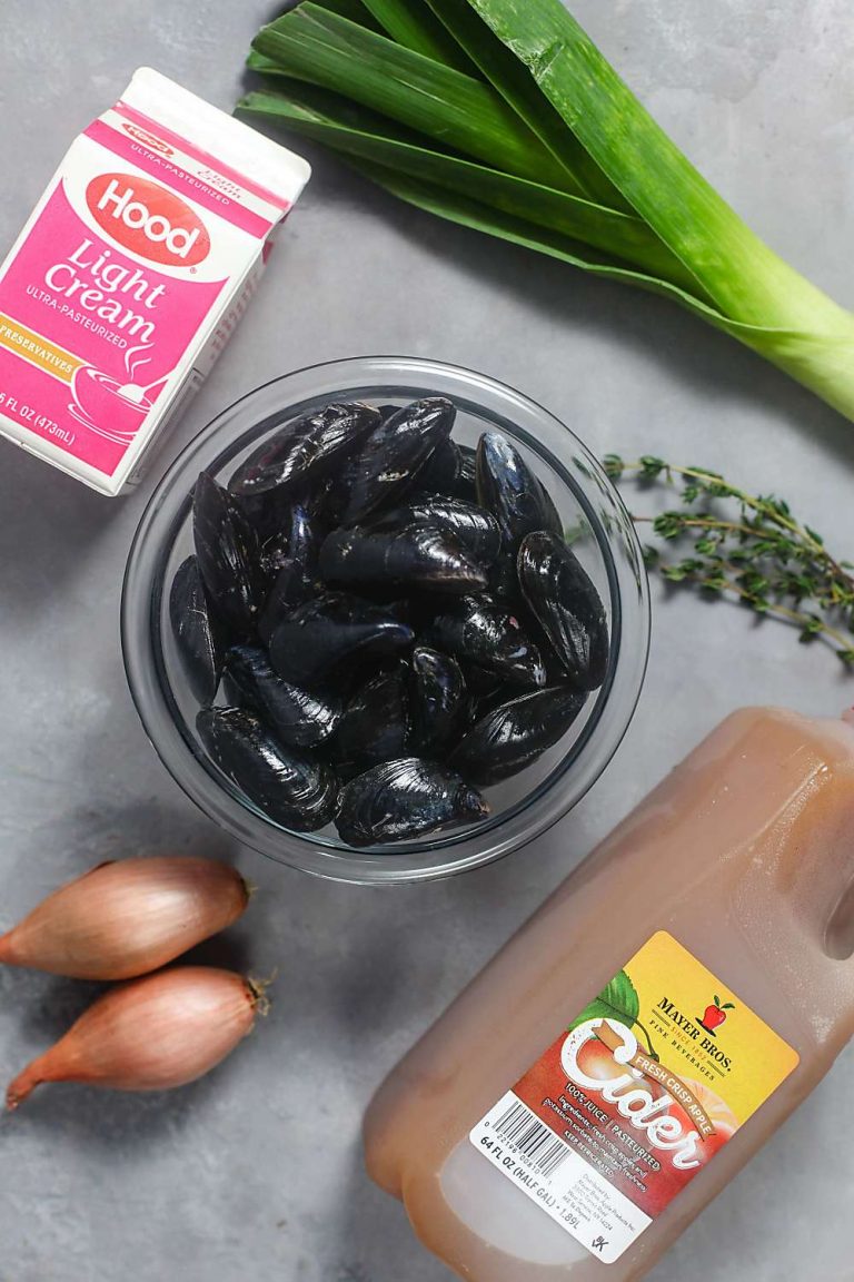 Creamy Apple Cider Mussels | Healthy Delicious